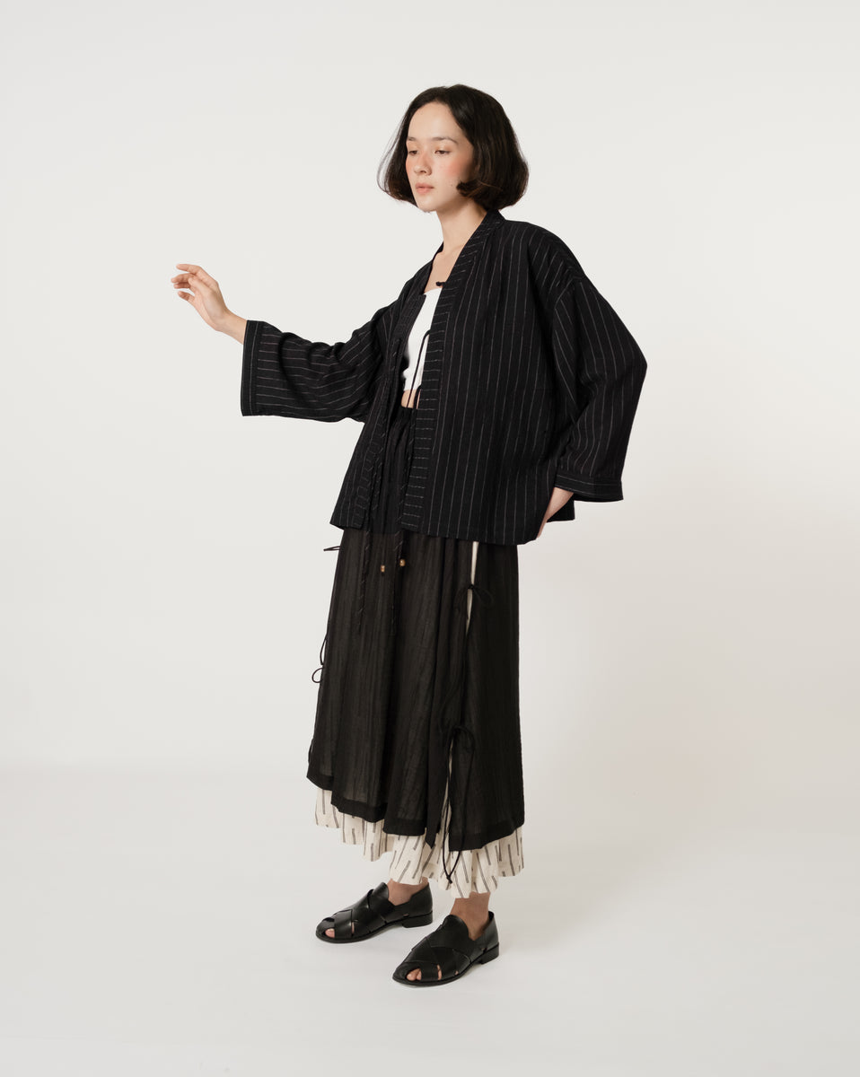 Unisex: Memory Knot Outer (Black Stripe) – ANAABU.CO